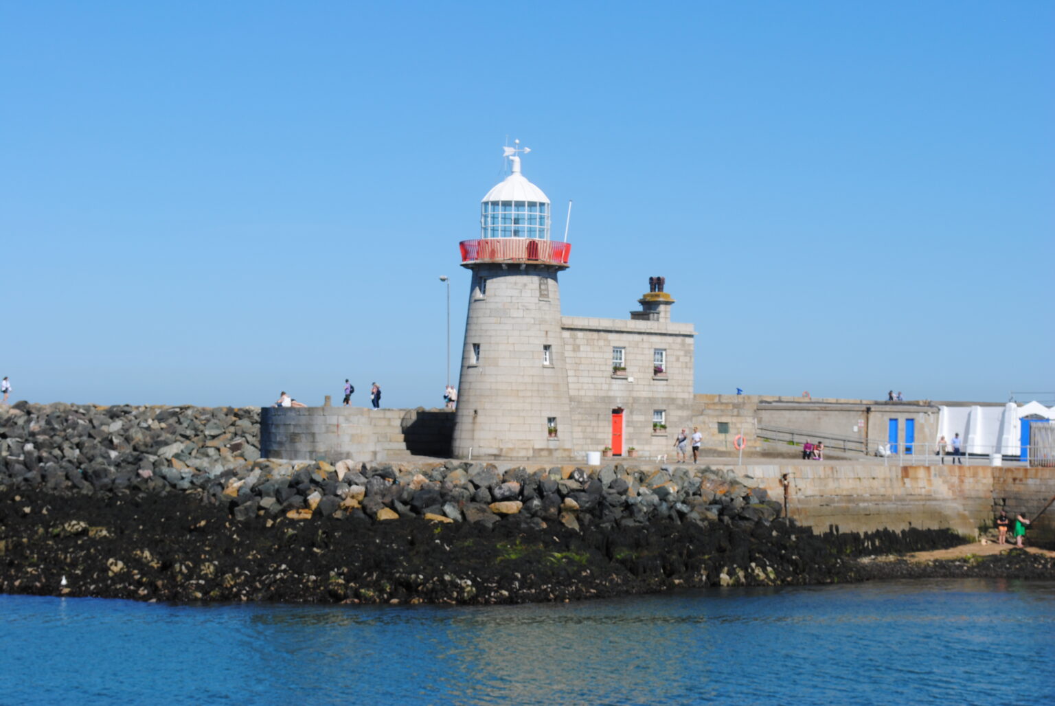 HOW TO SPEND A PERFECT DAY IN HOWTH, IRELAND